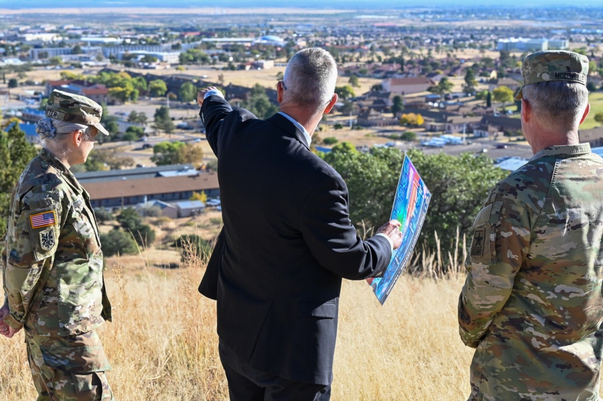 CSA 40 visit showcases #HUA people, modernization initiatives | Article ...