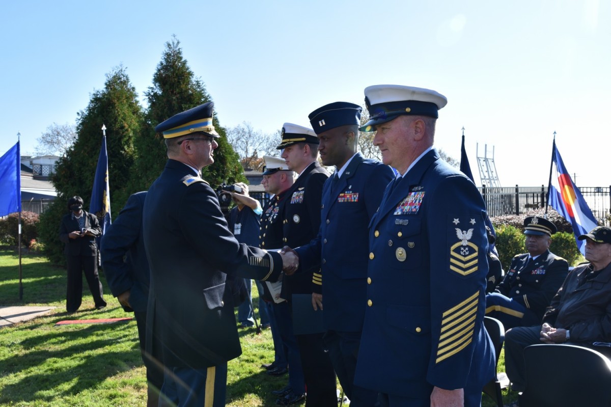 Fort Hamilton Honors Veterans | Article | The United States Army