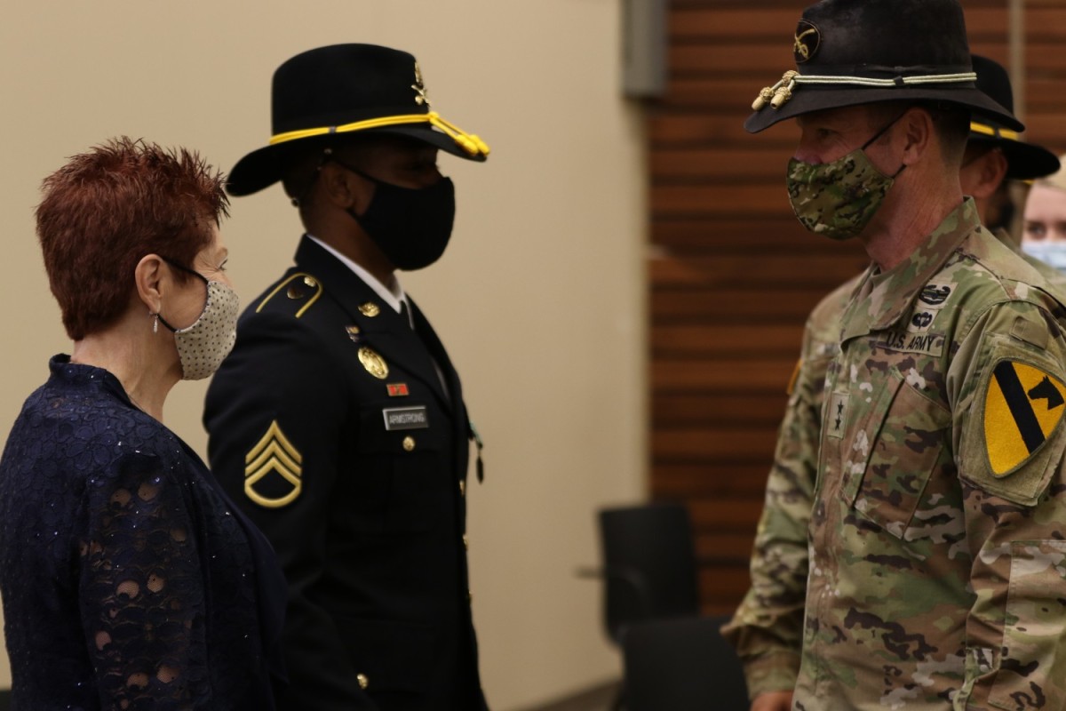 1st Cavalry Division Sustainment Brigade paralegal honored by JAG ...
