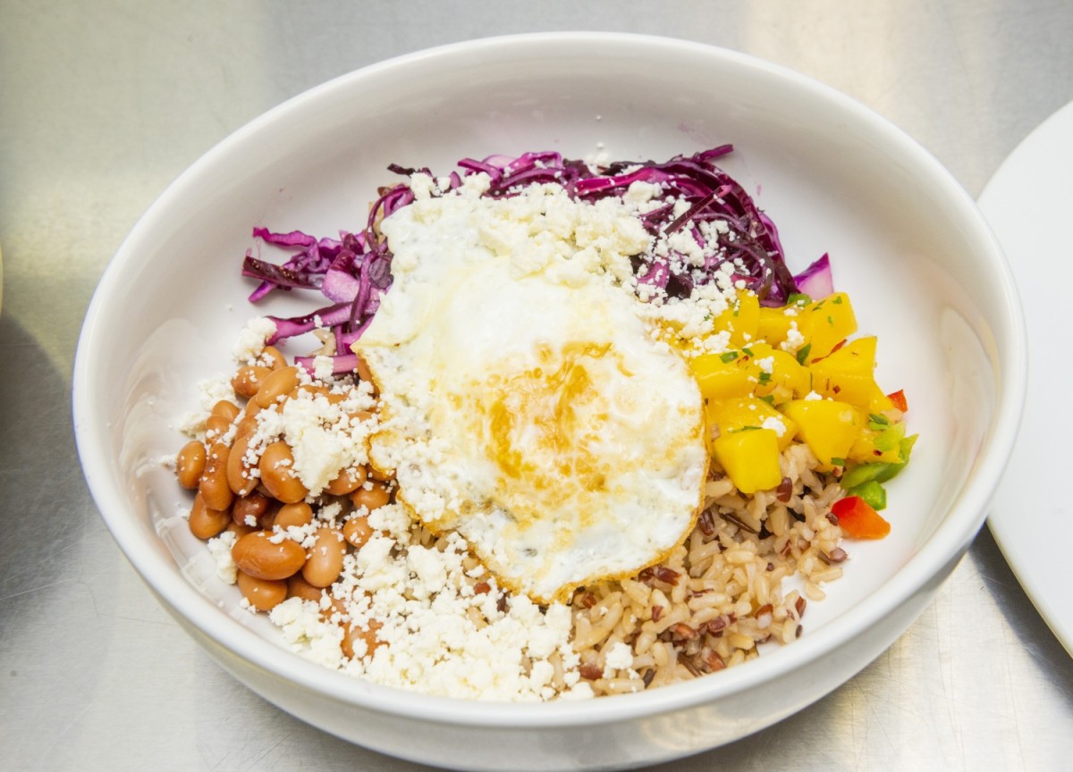 Warfighters gobble up new recipes and the chance to make more informed ...