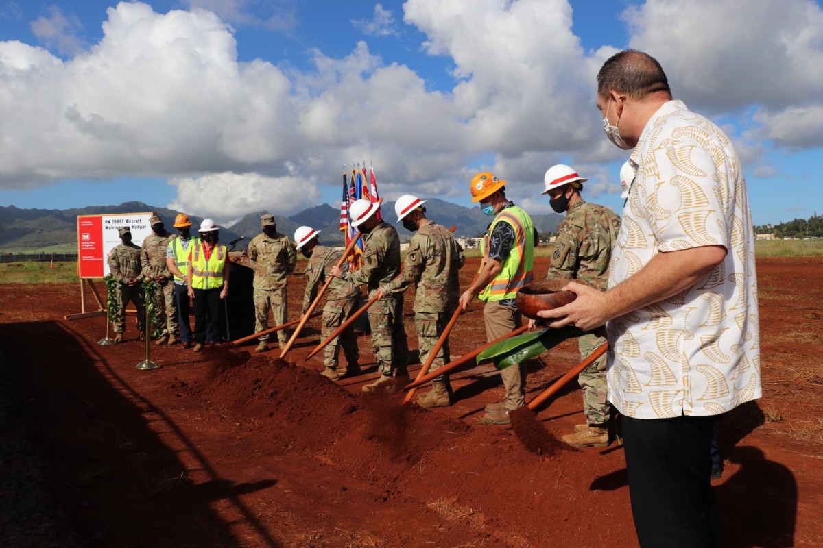 U.S. Army Hawaii breaks ground on $80 million maintenance hangar on ...