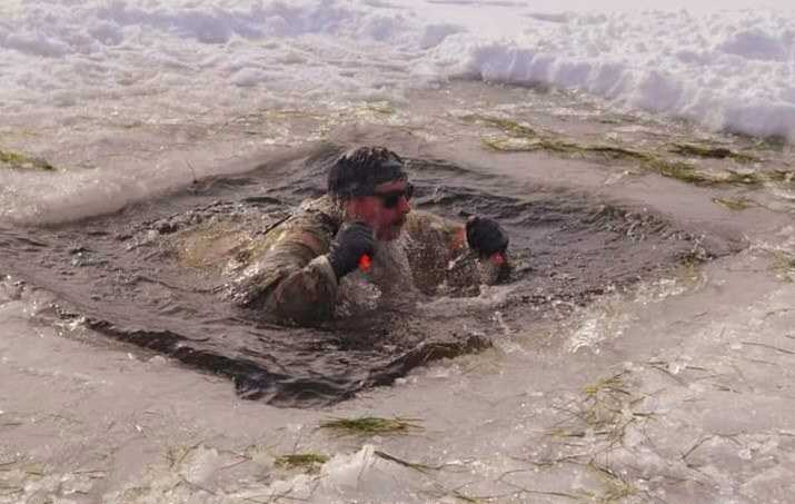 Photo Essay: Airmen, Soldiers participate in cold-water immersion ...