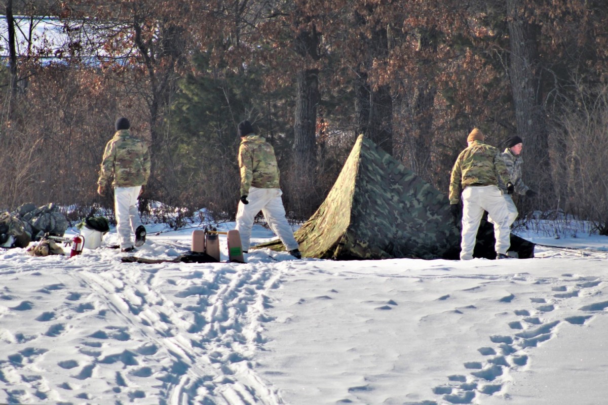 Photo Essay: Cold-Weather Operations Course class 22-03 students build ...