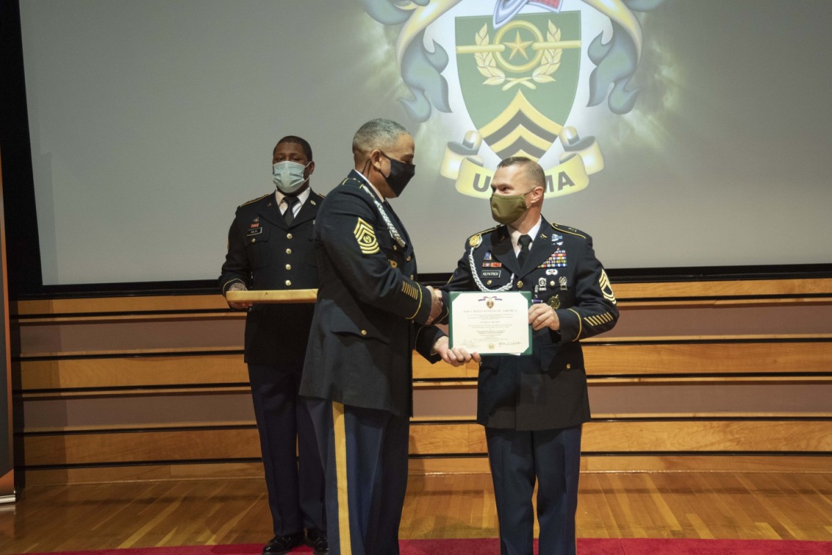 NCOLCoE Soldier Receives Purple Heart | Article | The United States Army