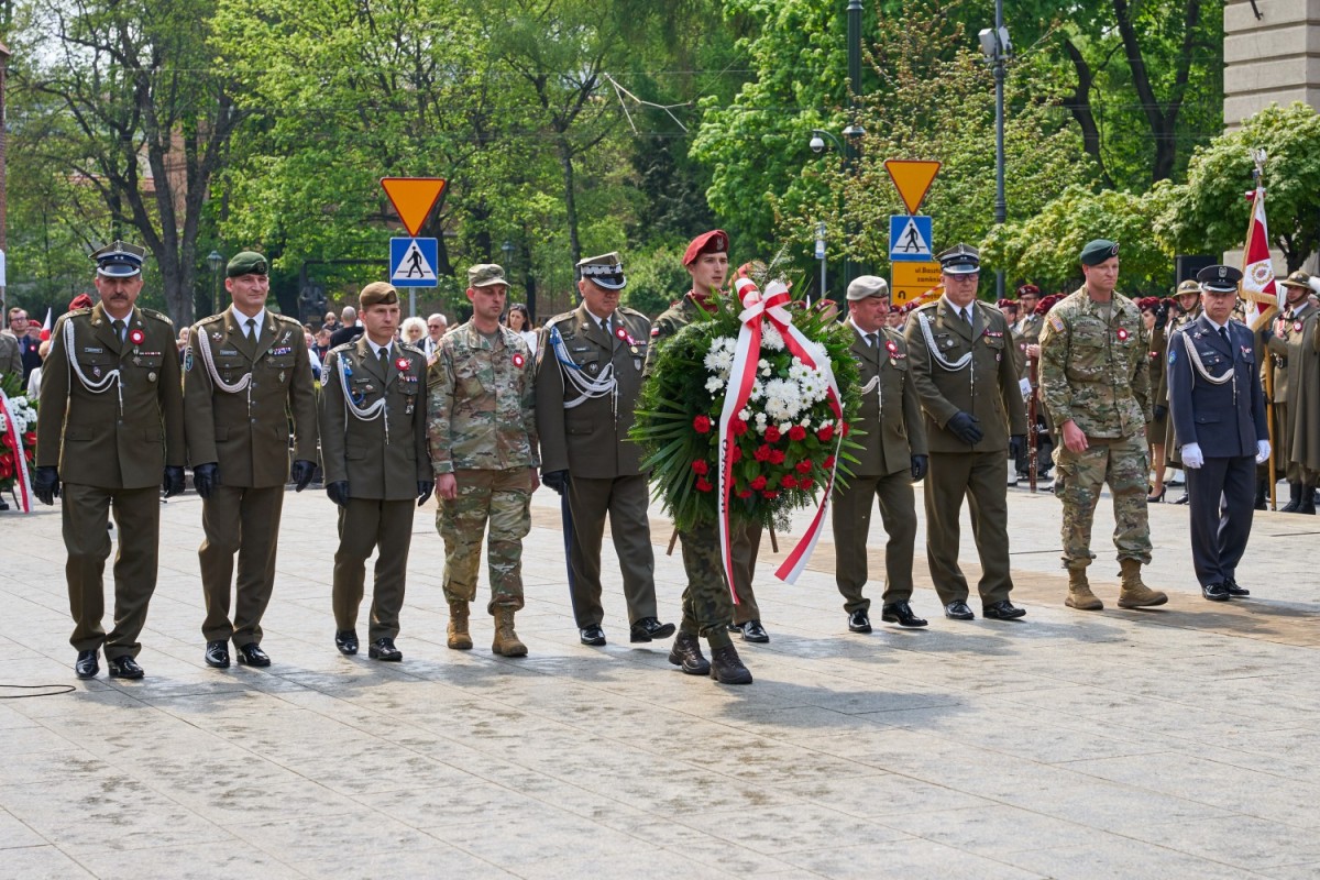 V Corps Soldiers Attend Constitution Day Ceremonies | Article | The ...