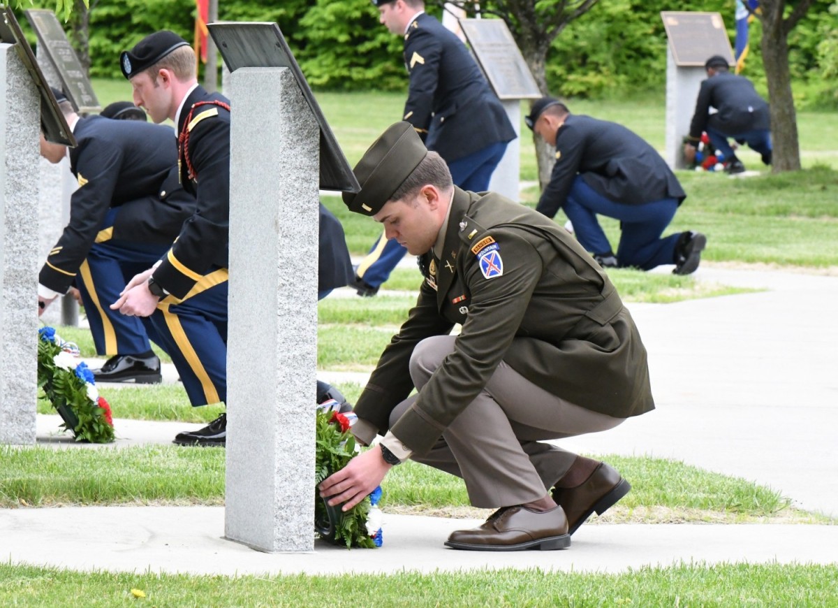 Fort Drum community observes Memorial Day with wreath-laying ceremony ...