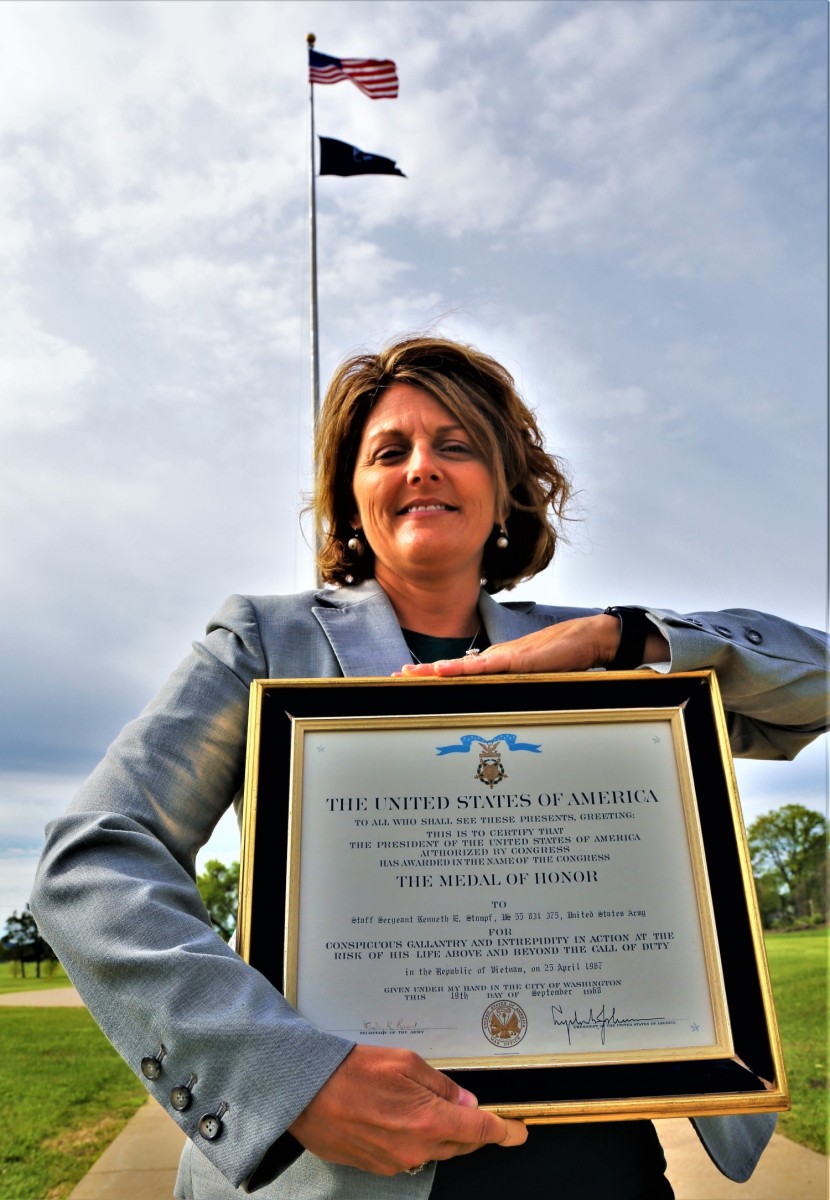 Medal of Honor Man: Stumpf remembered as mentor, more | Article | The ...