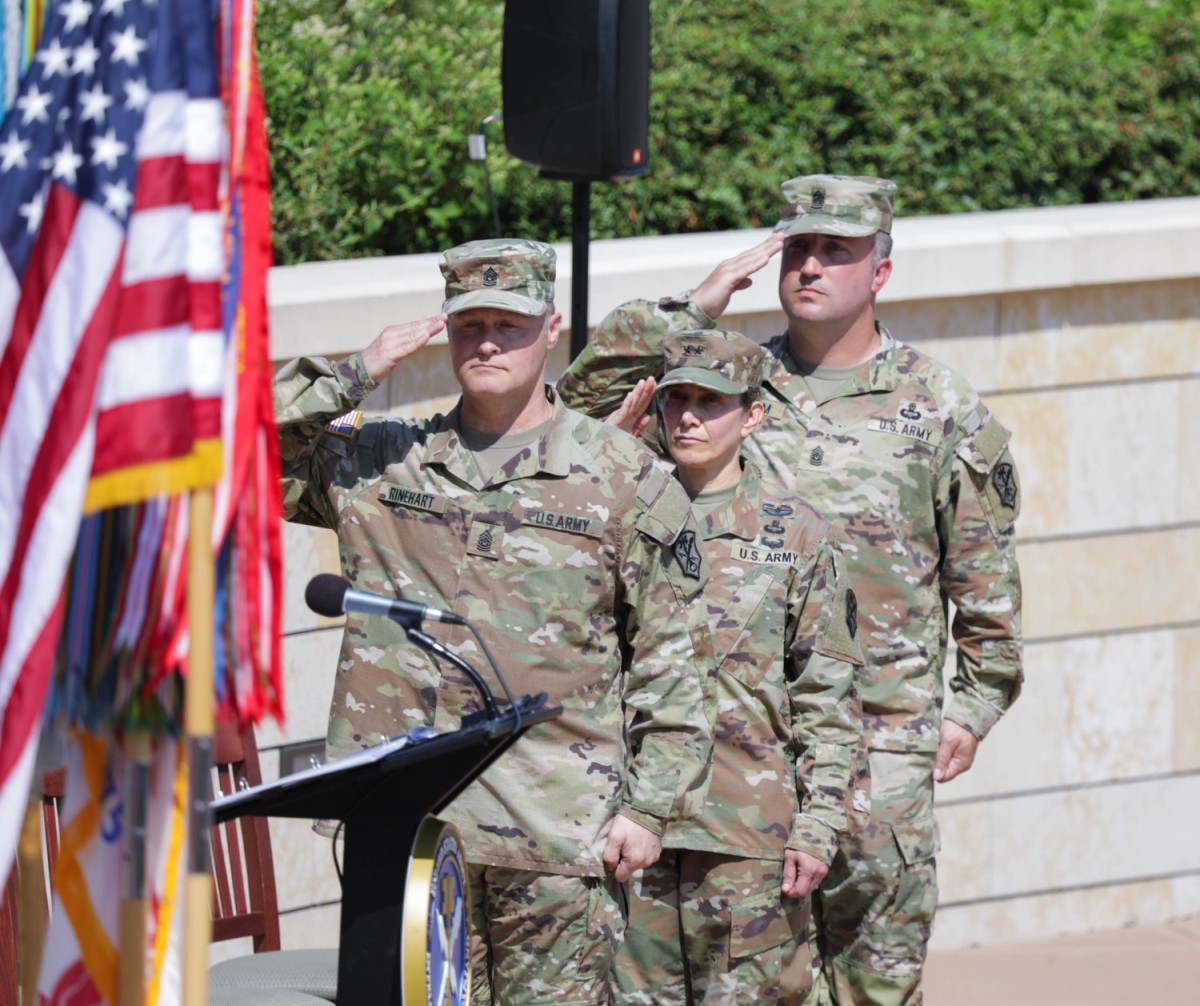 U.S. Army INSCOM Change of Responsibility Ceremony | Article | The ...