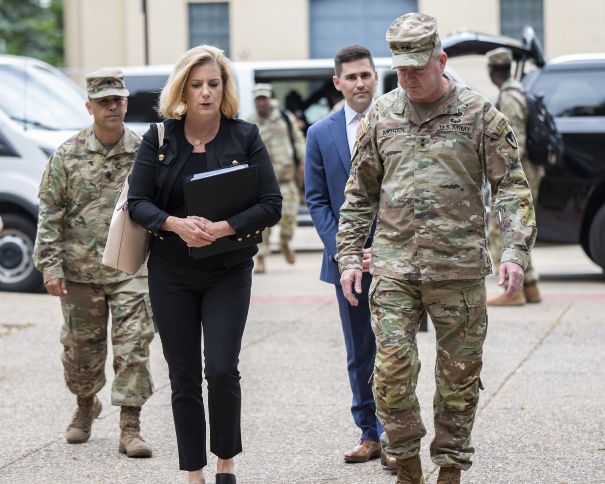 Secretary of the Army's visit focuses on Rock Island Arsenal's ...
