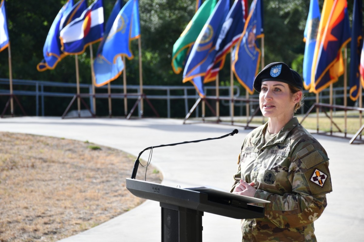 232d Medical Battalion welcomes new commander | Article | The United ...