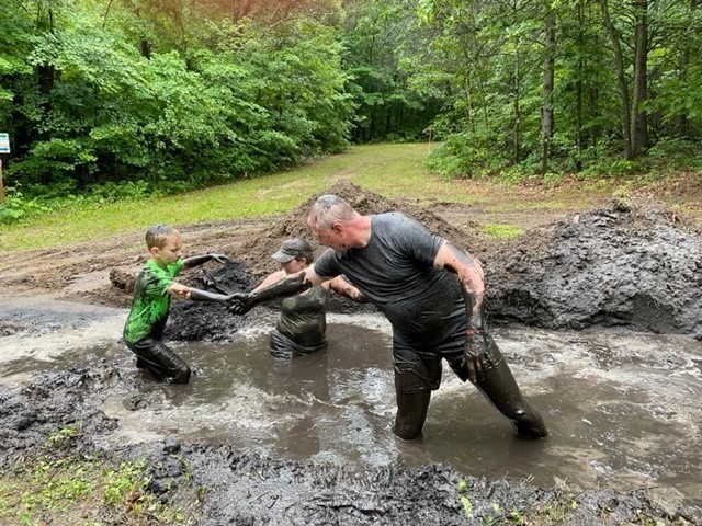 200-plus participants endure tough obstacles in trail run event at Fort ...
