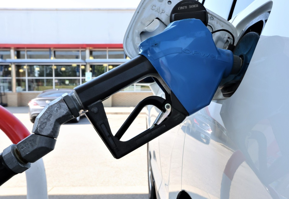 Army automotive expert reveals key ways motorists can improve fuel ...