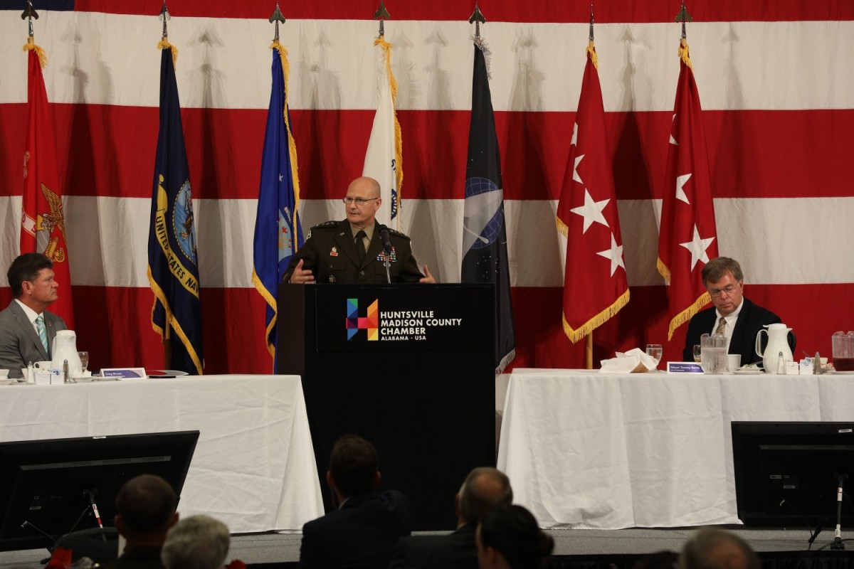 Four-star general thanks community for legacy of support | Article ...