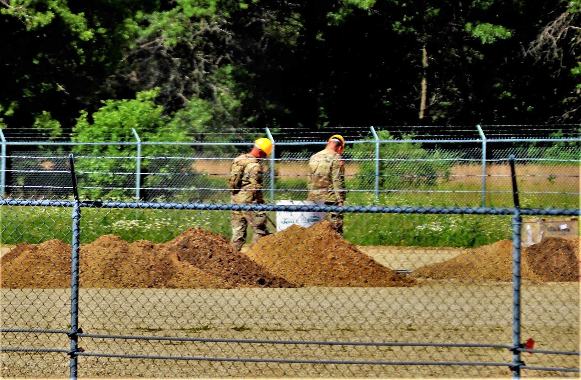 Photo Essay: Army Reserve engineers tackle Fort McCoy lighting troop ...