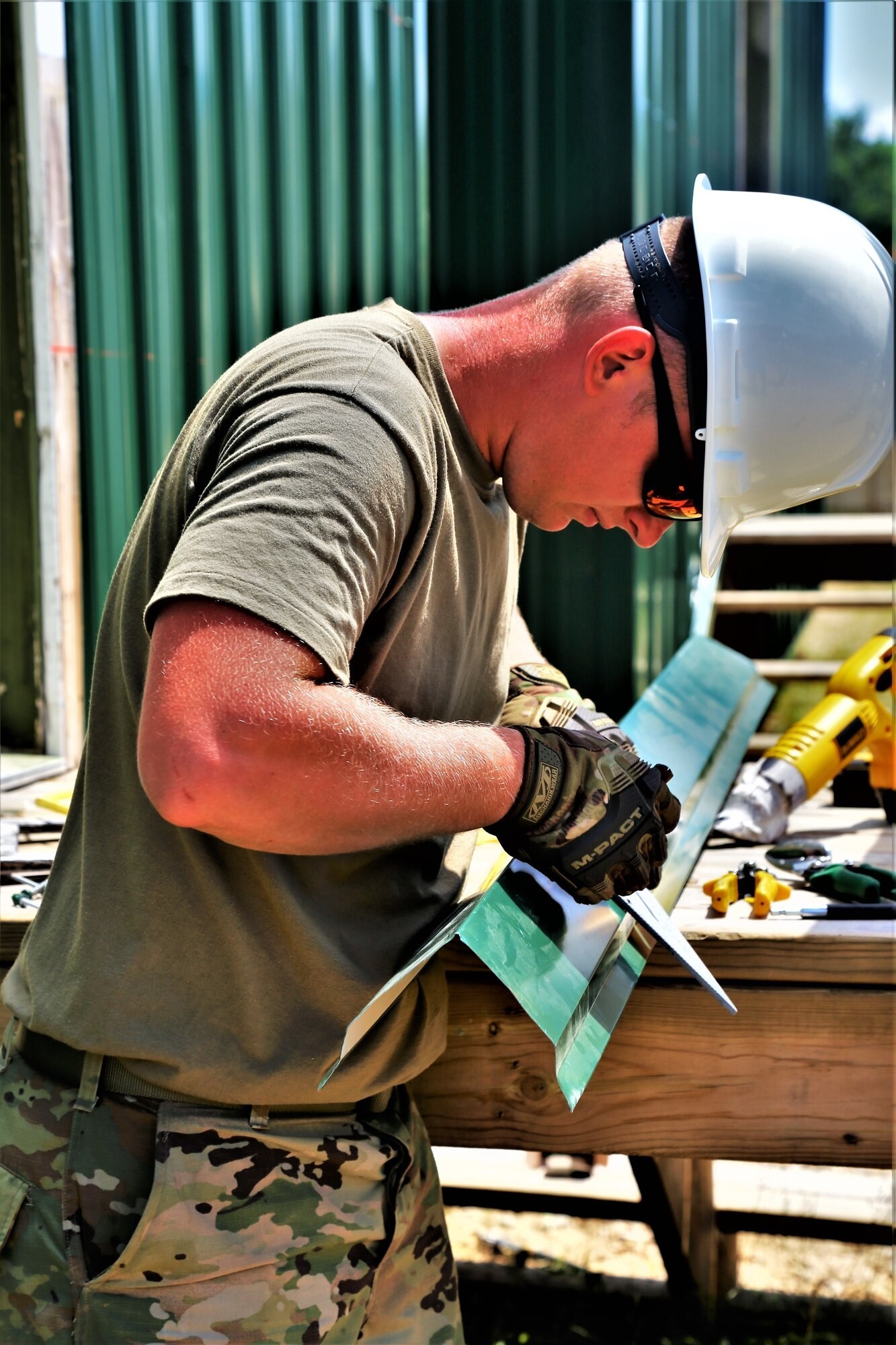 389th Engineer Company Soldiers hone skills supporting troop project at ...