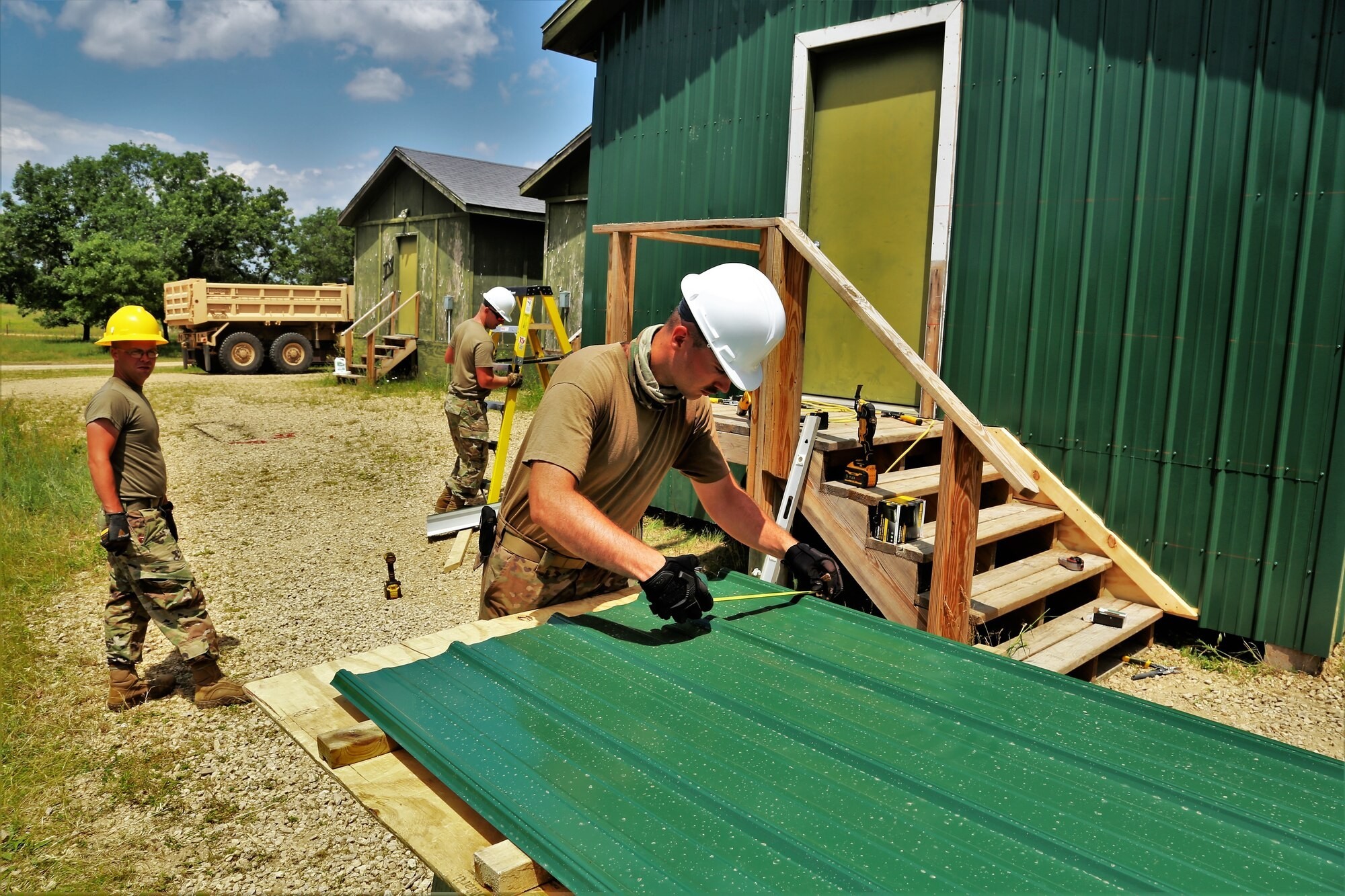 389th Engineer Company Soldiers hone skills supporting troop project at ...