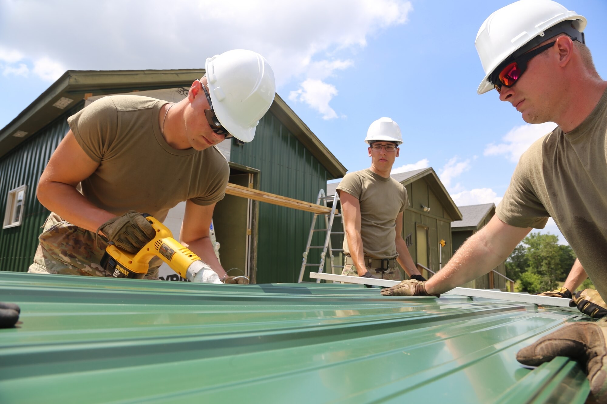 Photo Essay: 389th Engineer Company Soldiers hone skills supporting ...