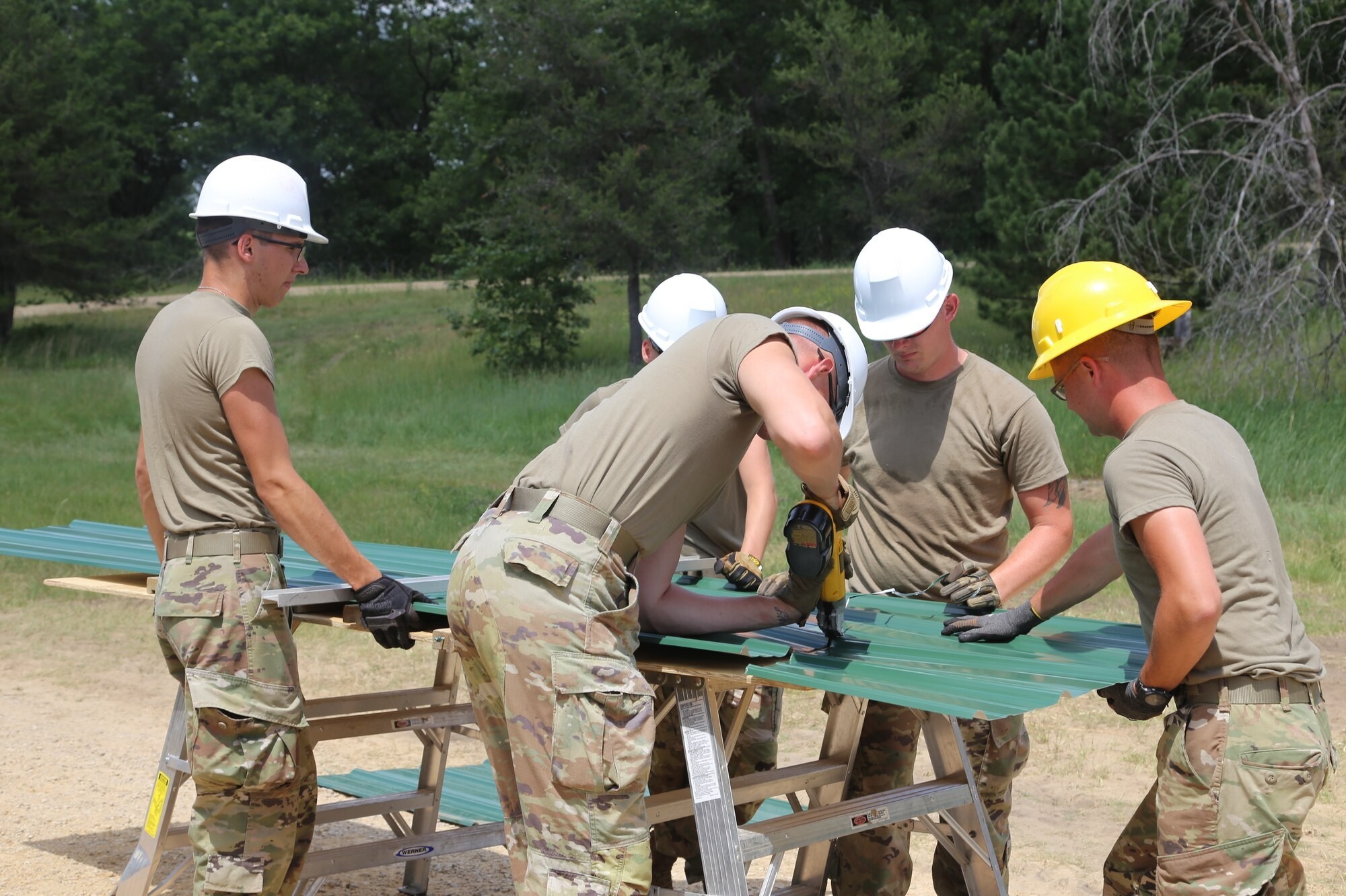 Photo Essay: 389th Engineer Company Soldiers hone skills supporting ...