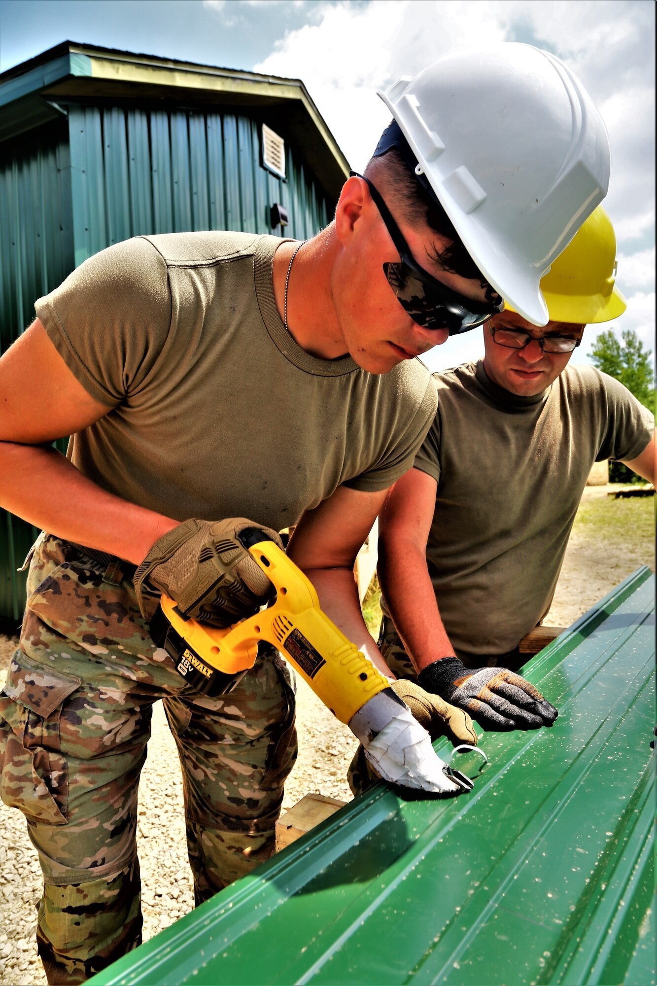 Photo Essay: 389th Engineer Company Soldiers hone skills supporting ...