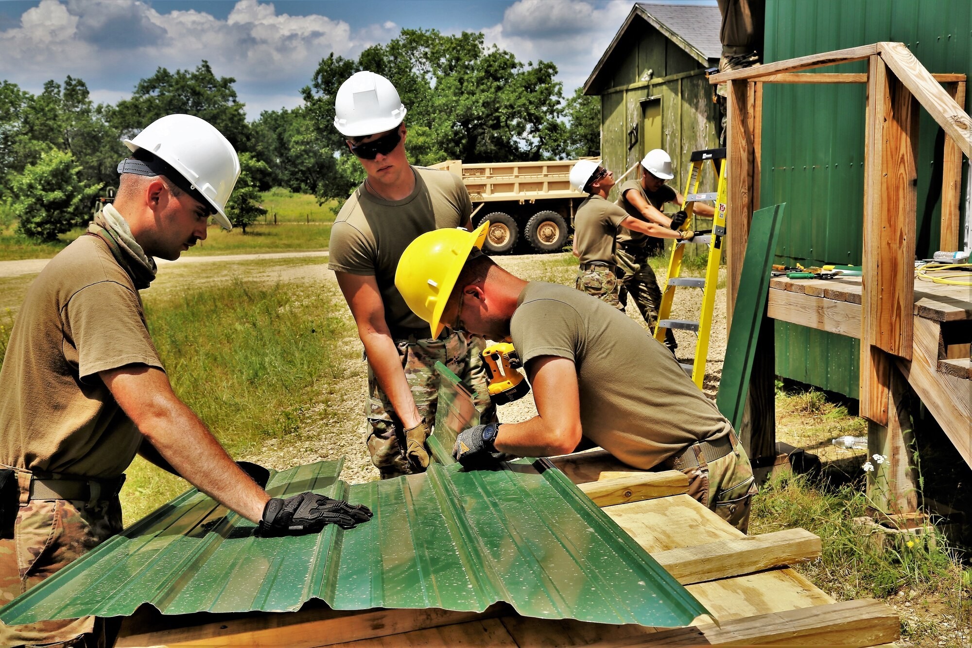 Photo Essay: 389th Engineer Company Soldiers hone skills supporting ...