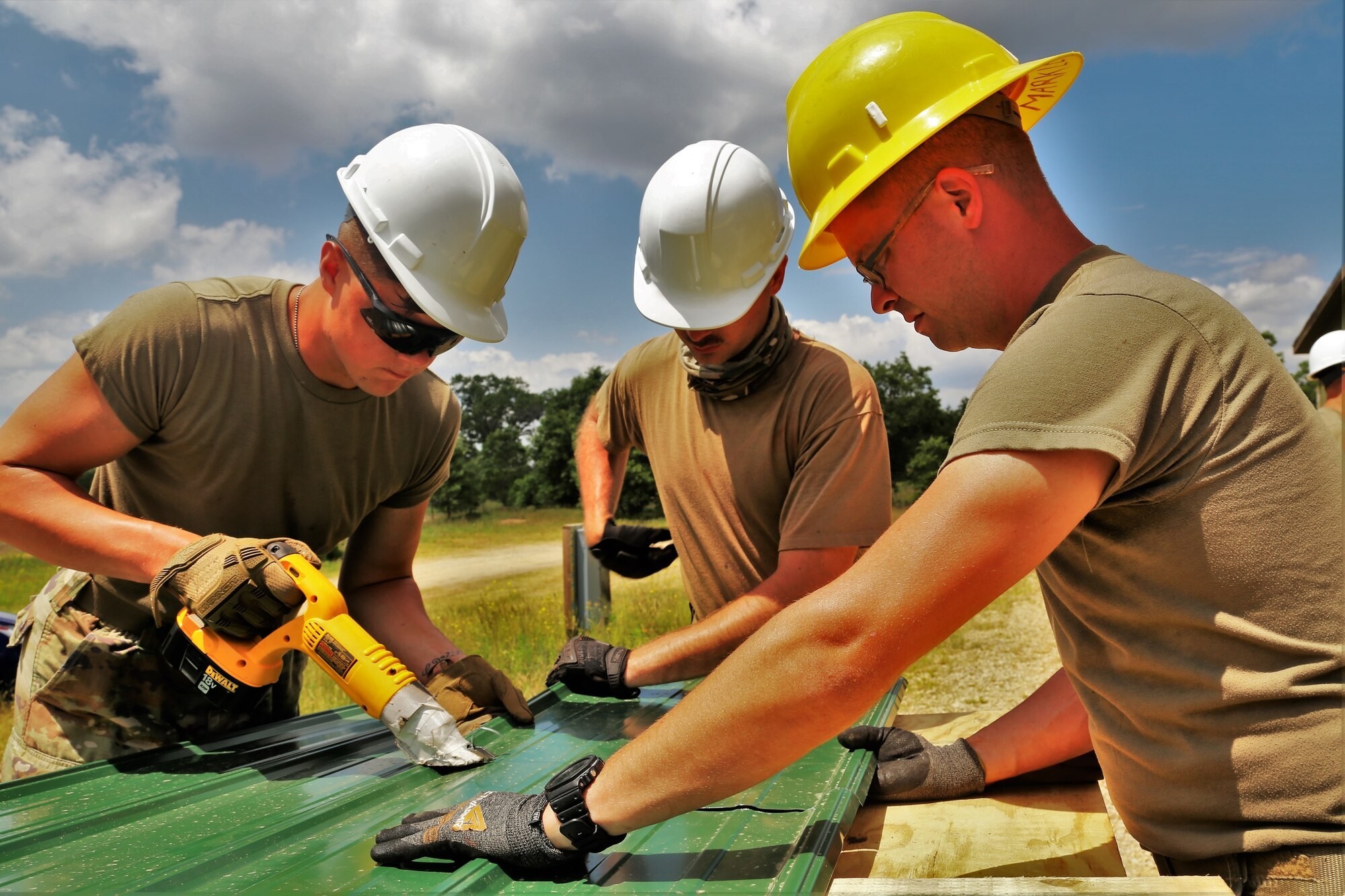 Photo Essay: 389th Engineer Company Soldiers hone skills supporting ...