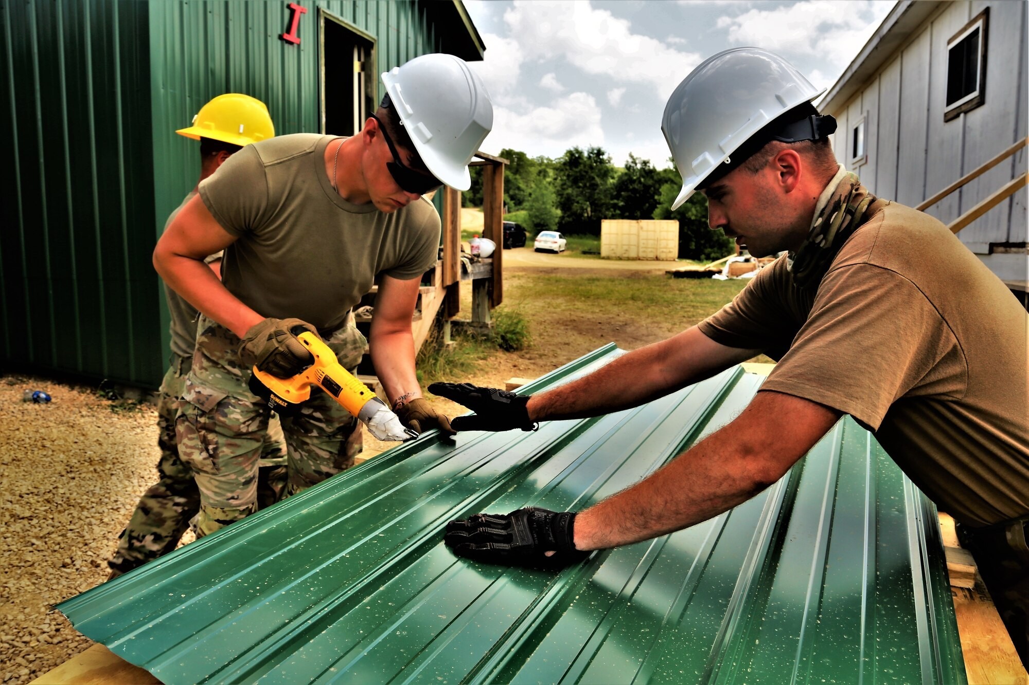 Photo Essay: 389th Engineer Company Soldiers hone skills supporting ...