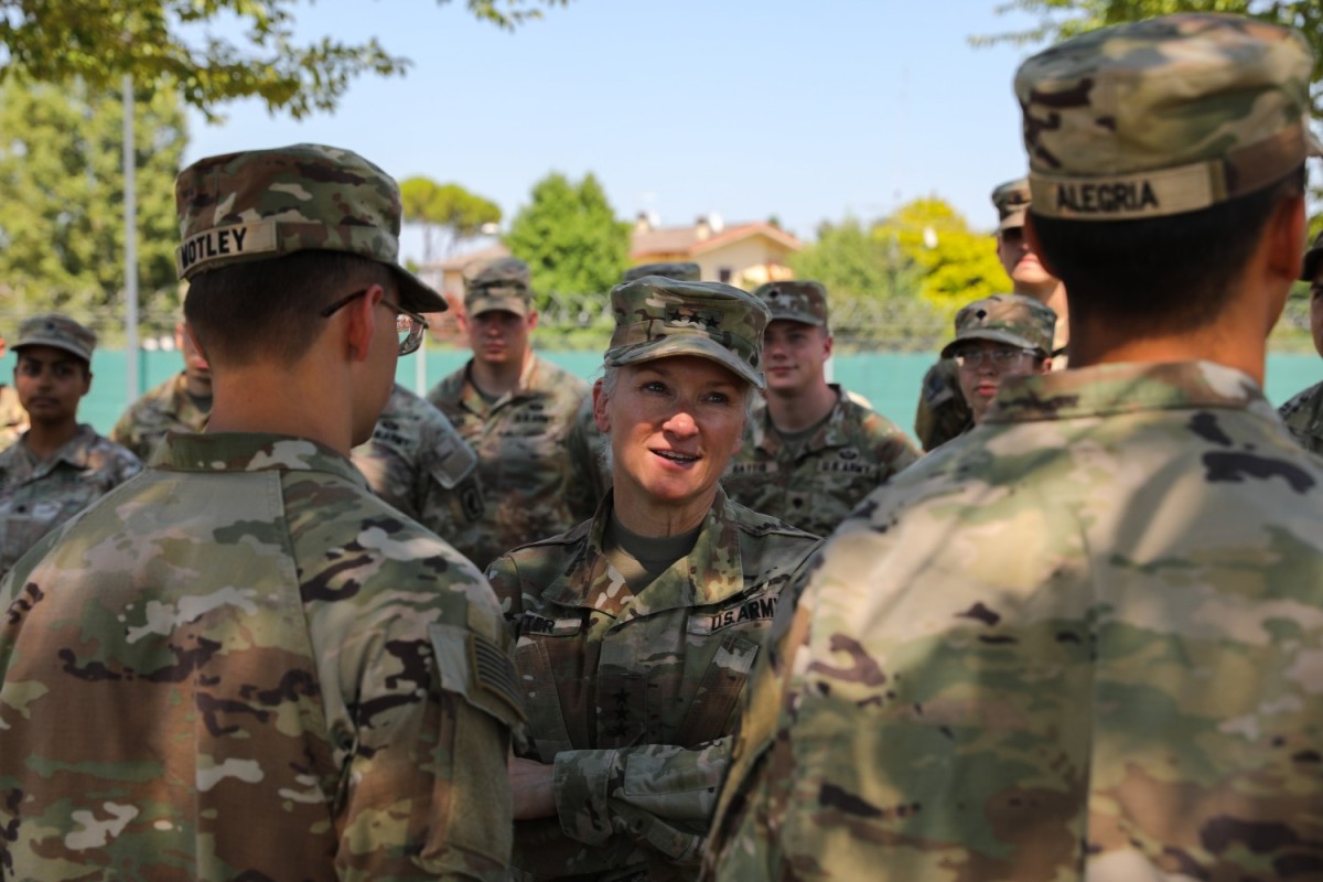 Senior Army intelligence officer visits Vicenza, EUCOM sites | Article ...