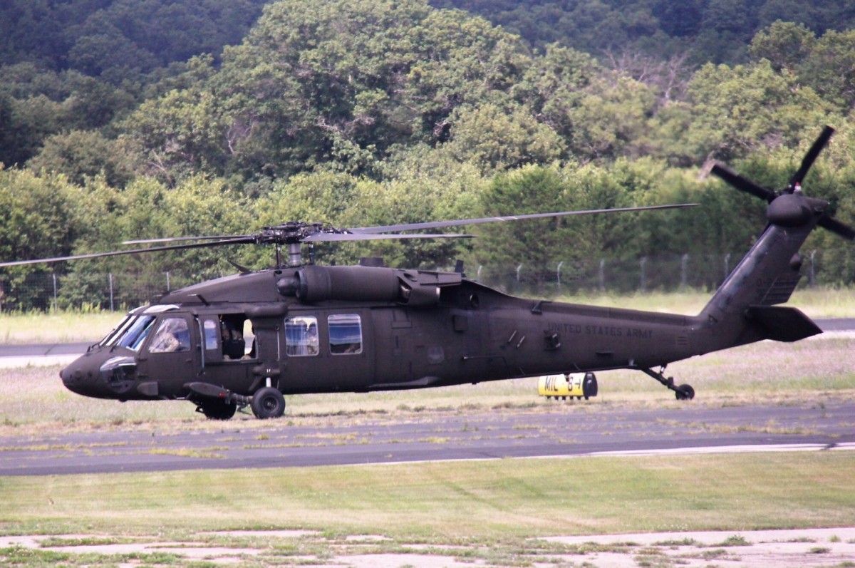 Photo Essay: UH-60V Black Hawk testing held by 106th Aviation Regiment ...