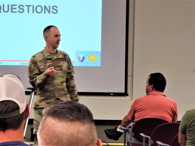 Photo Essay: Fort McCoy Garrison commander discusses leadership, more ...