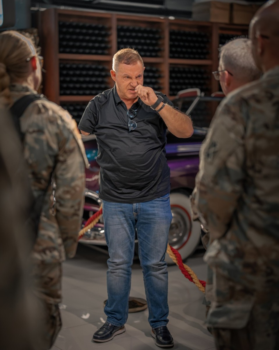 10th AAMDC command team meets Lt. Col. Moshe Levy during a visit to ...