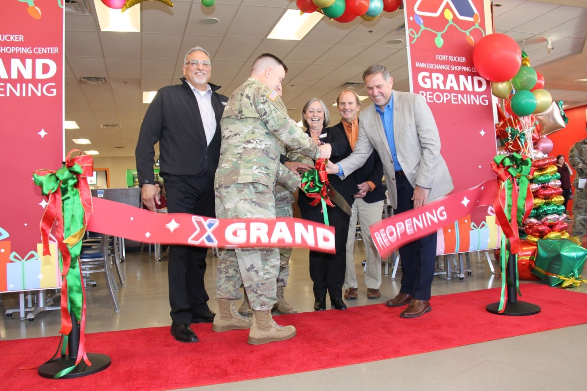 ‘FAMILIES SERVING FAMILIES’ --AAFES cuts ribbon on ‘improved and modern ...