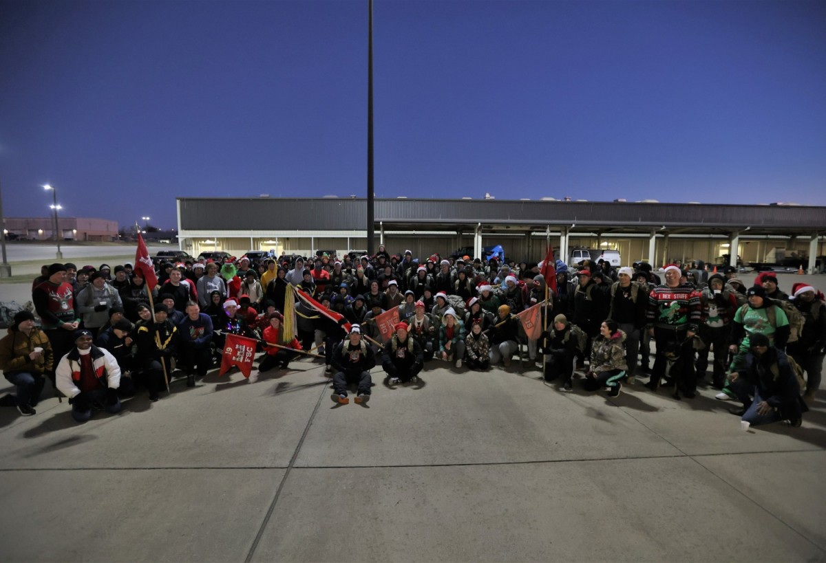 Soldiers deliver toys to Santa’s Workshop in early morning ruck march ...