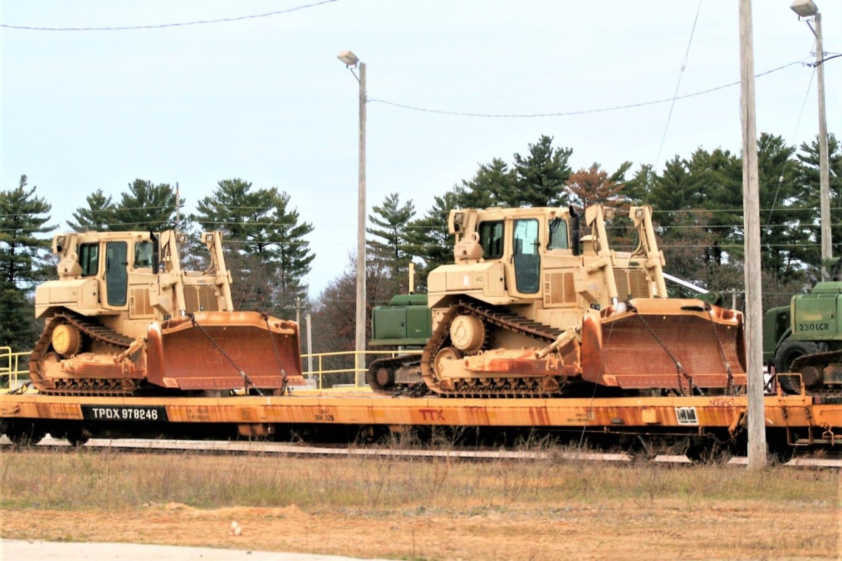 Photo Essay: 411th Engineer Company equipment deployment by rail ...