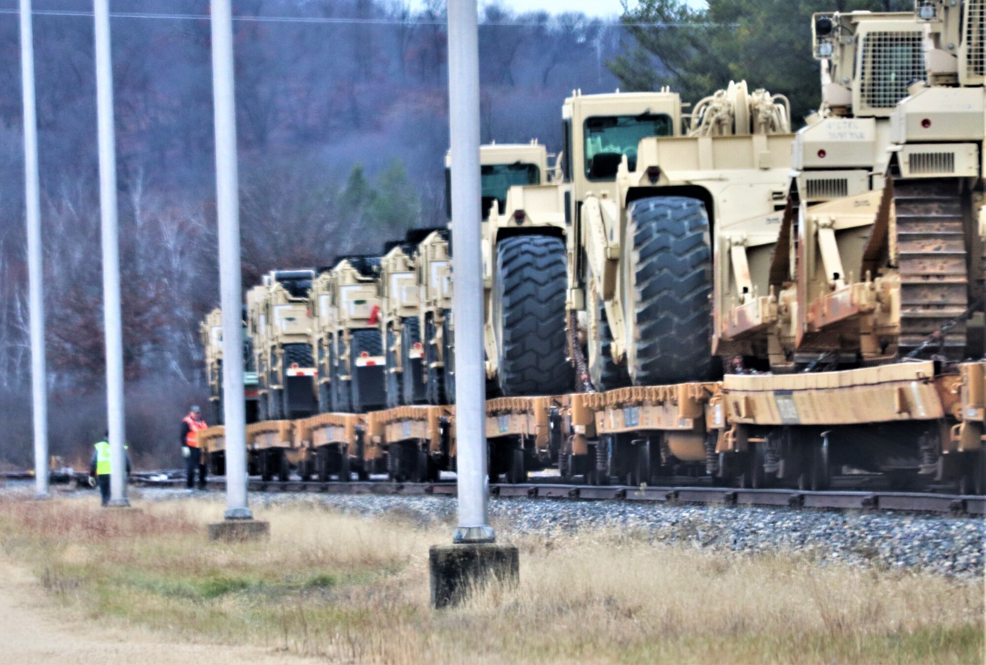Photo Essay: 411th Engineer Company equipment deployment by rail ...