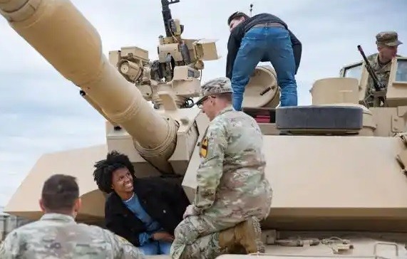 Texas legislators, staffers get insight into Army life during Fort Hood ...