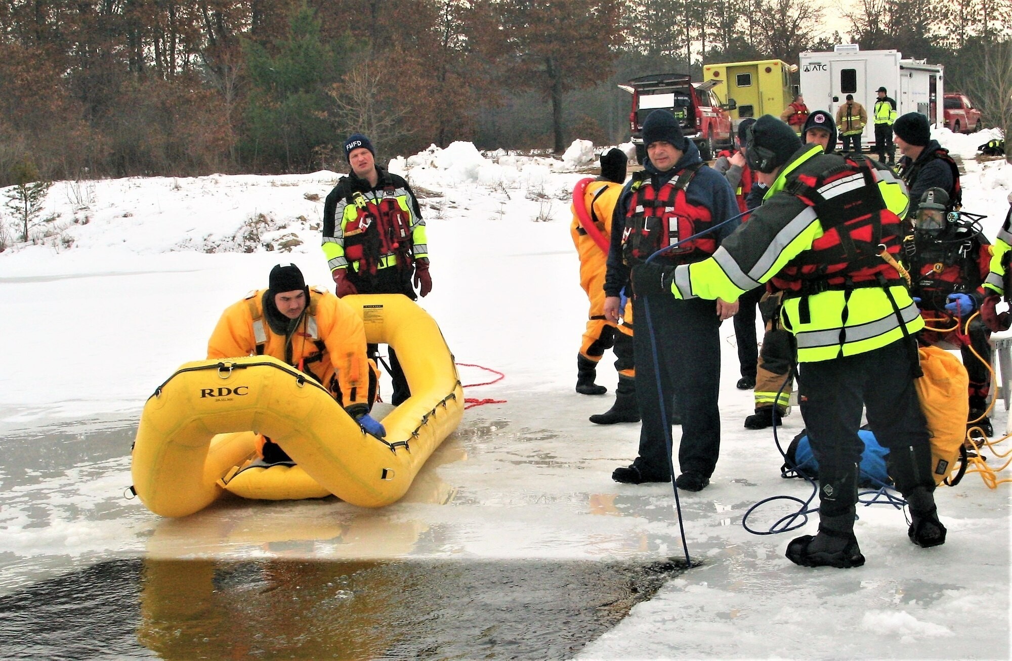 Photo Essay: Fort McCoy Fire Department dive team conducts ice rescue ...