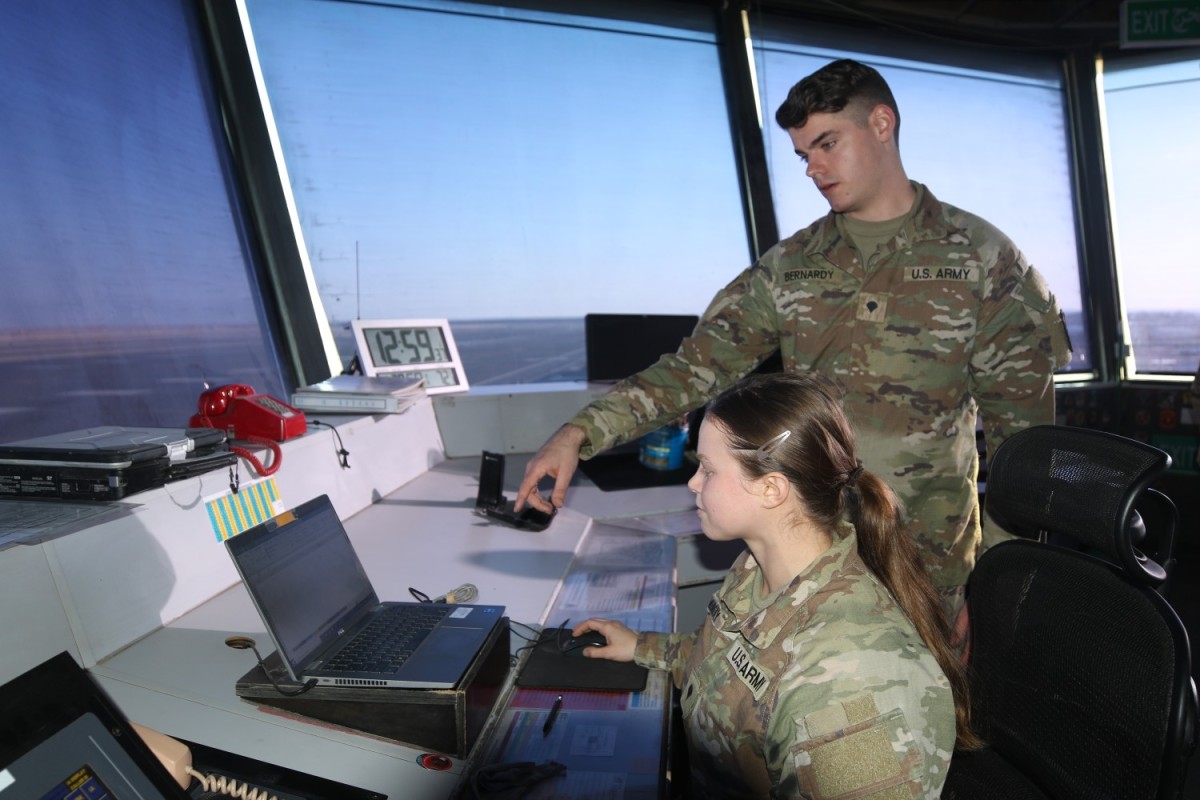 TF Mustang ATCs and GCA technicians serve and increase FAA ratings ...