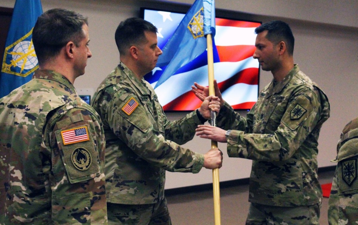 Singh takes command of MIRC’s HHD | Article | The United States Army