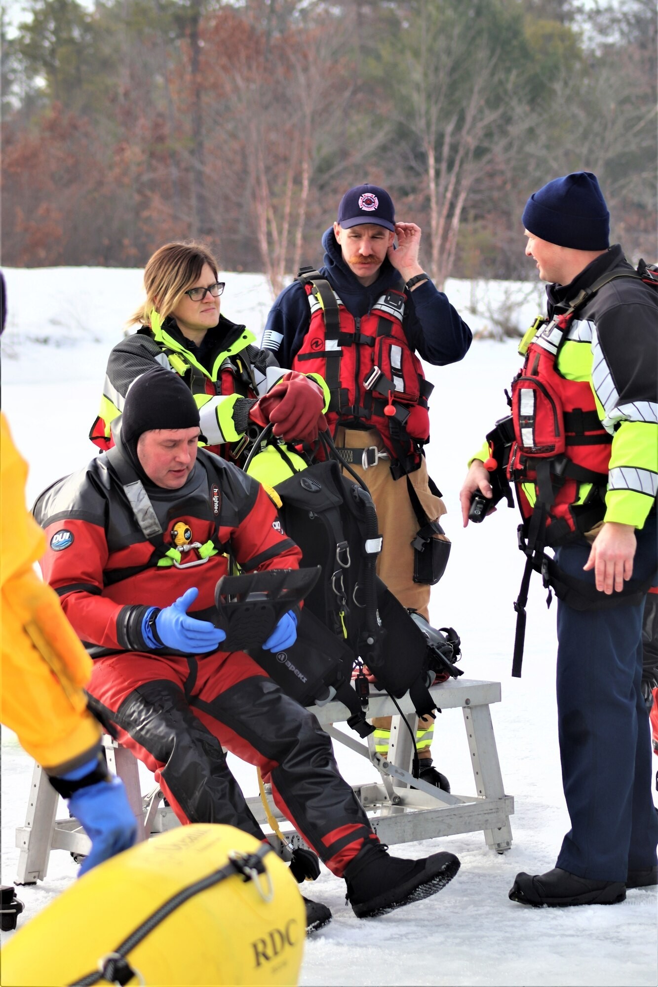 Photo Essay: Fort McCoy Fire Department dive team conducts ice rescue ...