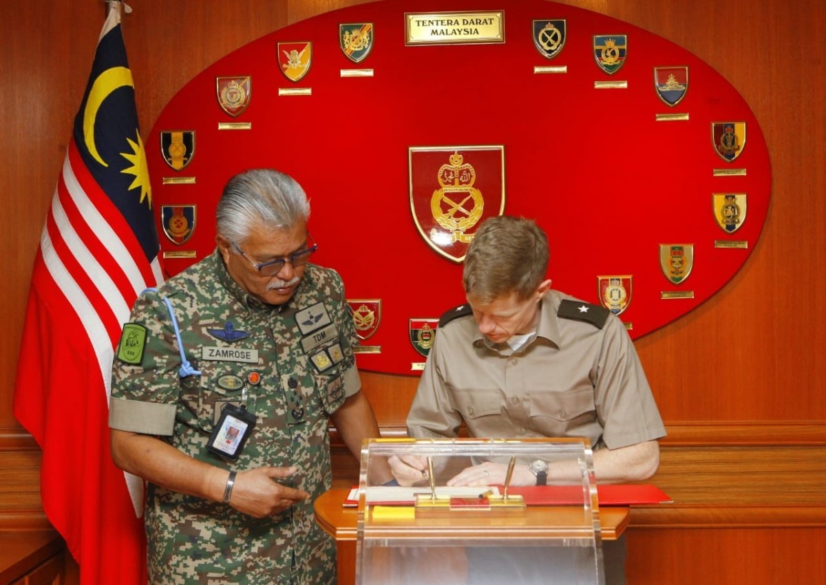 USASAC leadership talks modernization with Malaysian army | Article ...