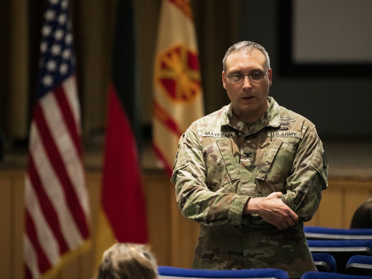 Wiesbaden garrison commander hosts first town hall of the year ...