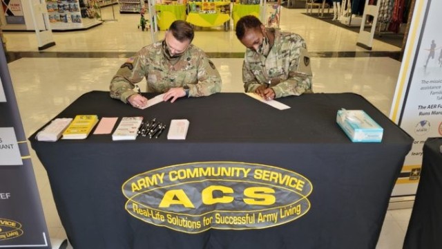 AER kickoff: Soldiers helping Soldiers | Article | The United States Army AER kickoff: Soldiers helping Soldiers | Article | The United States Army