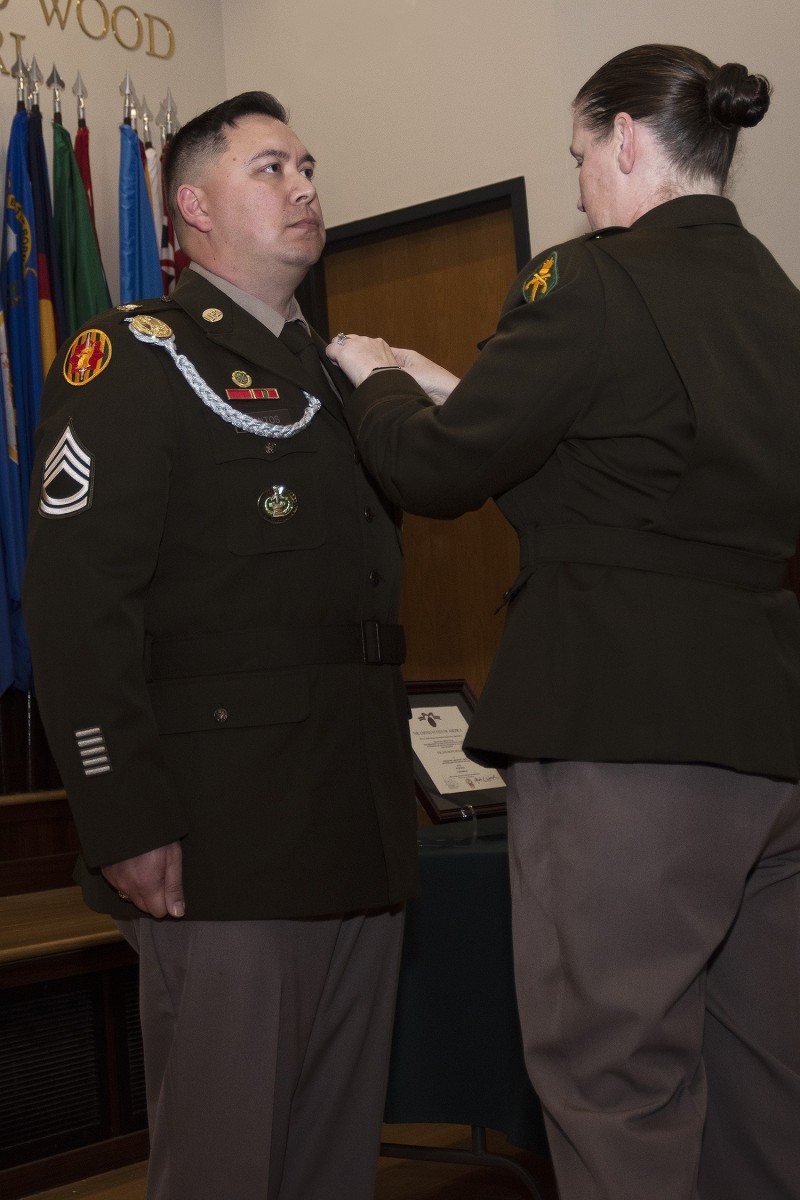 Army awards Soldier’s Medal to MP School course manager for life-saving ...