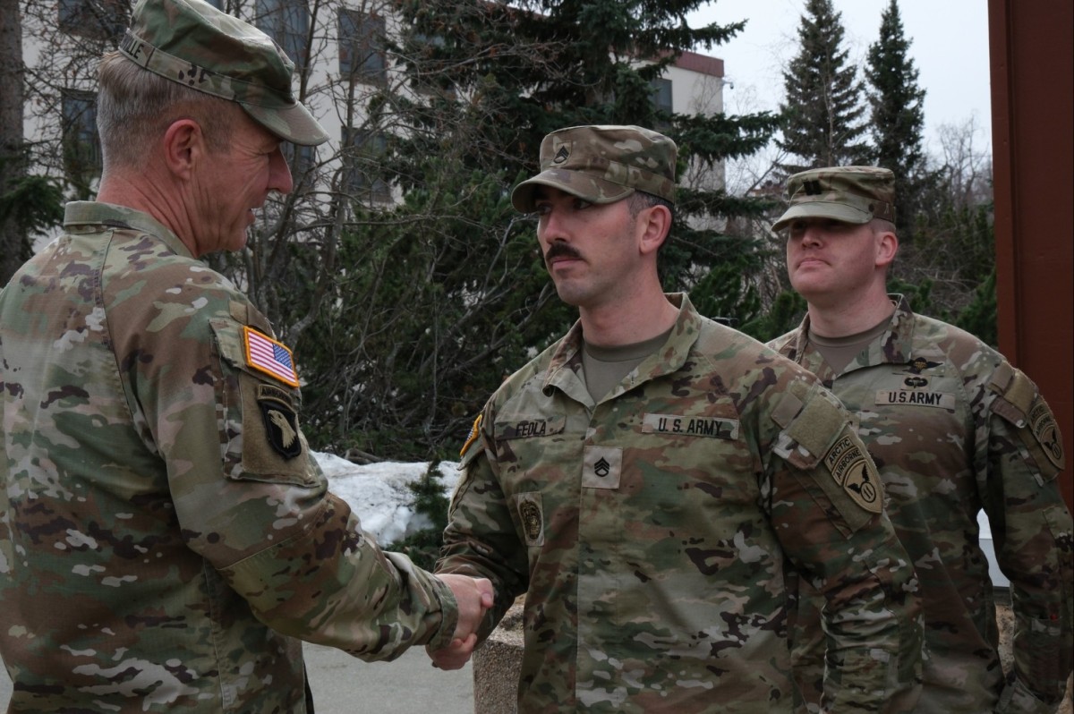 Army chief of staff visits 11th Airborne Division | Article | The ...