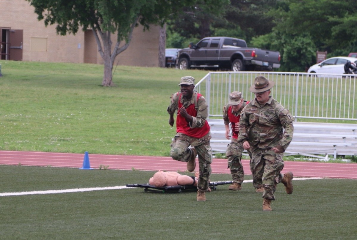 Photo Essay — Day one of BCT with 434 FA | Article | The United States Army