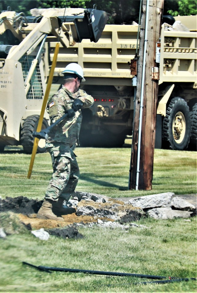 Army Reserve’s 389th Engineer Company supports troop projects at Fort ...