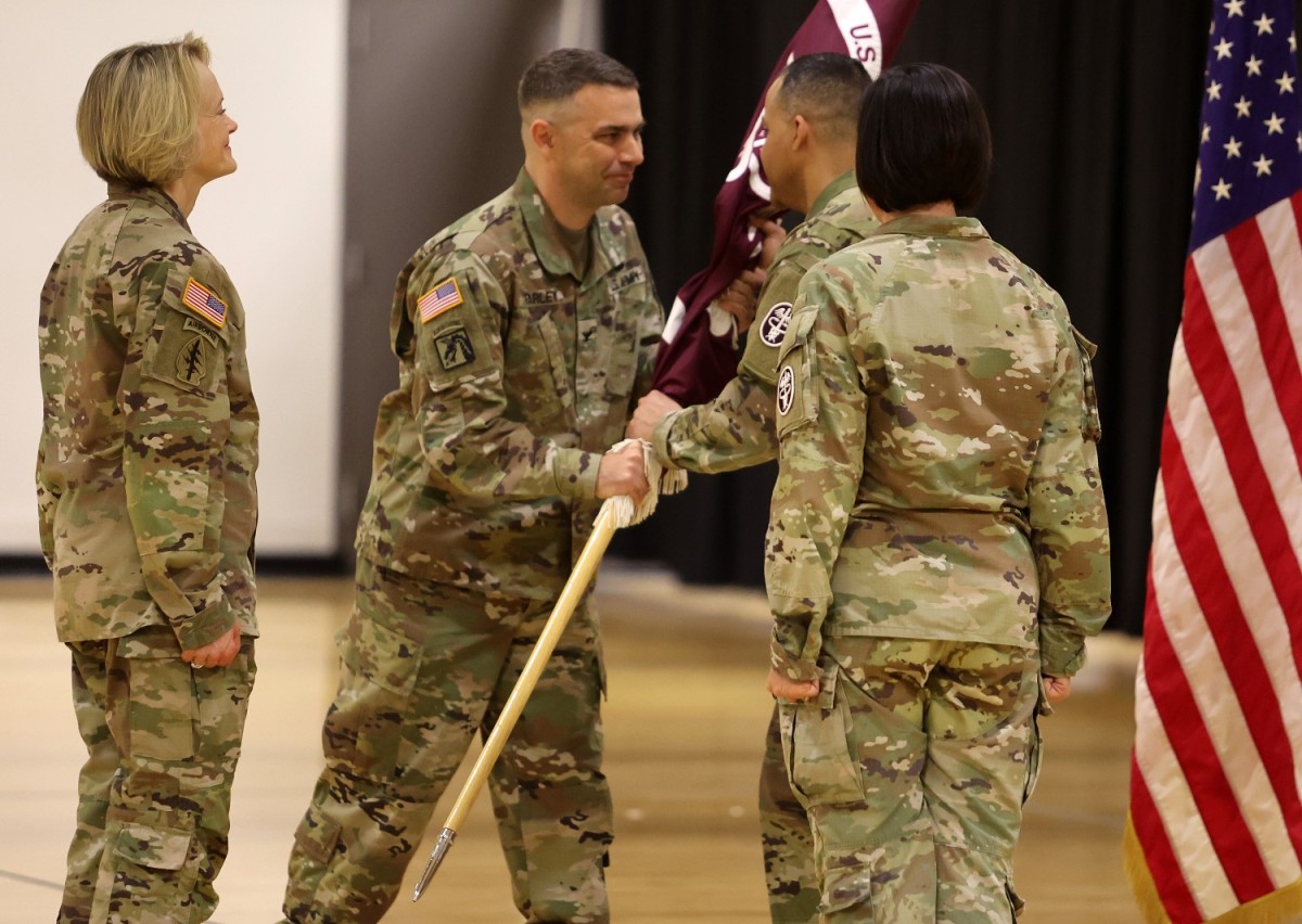 Fort Knox MEDDAC, Ireland Army Health Clinic welcome new commander ...