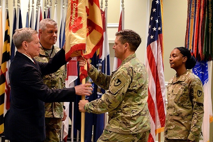 Fort Leavenworth Garrison welcomes new commander | Article | The United ...
