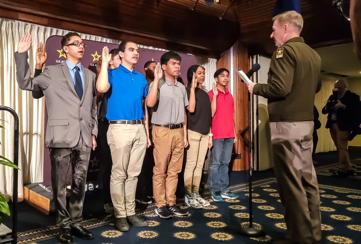 US Army marks 50th anniversary of All-Volunteer Force | Article | The ...