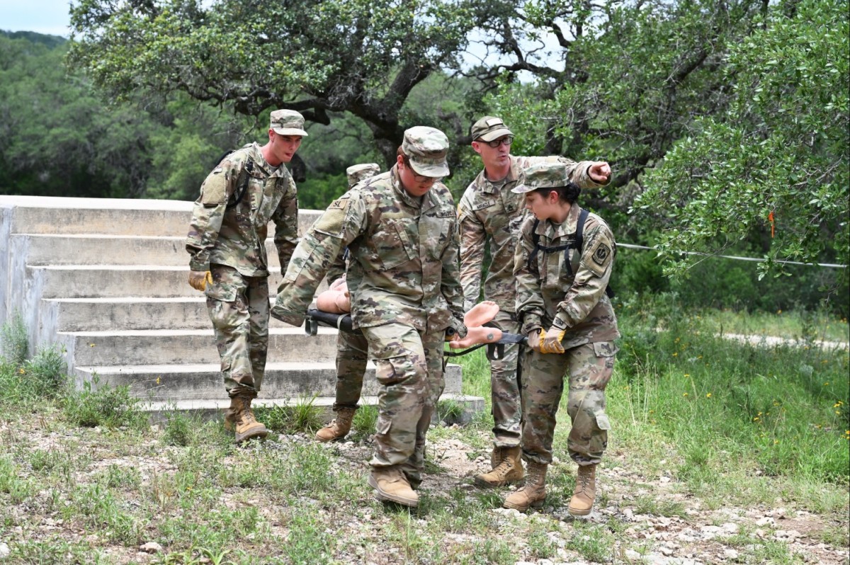 MEDCoE instructors, drill sergeants give cadets a glimpse of Army life ...